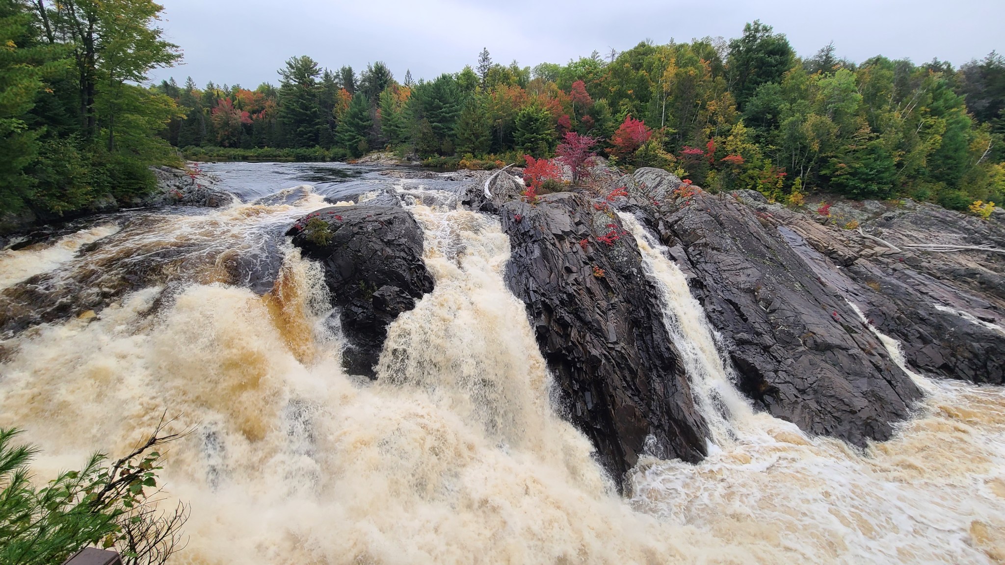 Chutes Provincial Park Visitors Guide | Seeking Saudades